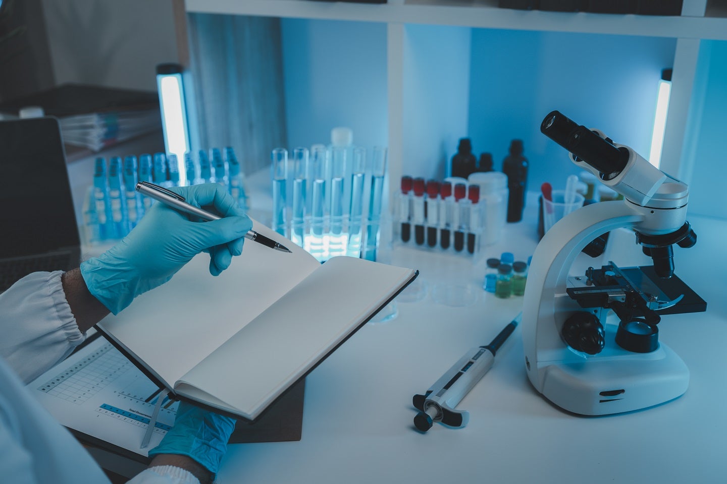 Quest Diagnostics completes LifeLabs’ acquisition from OMERS