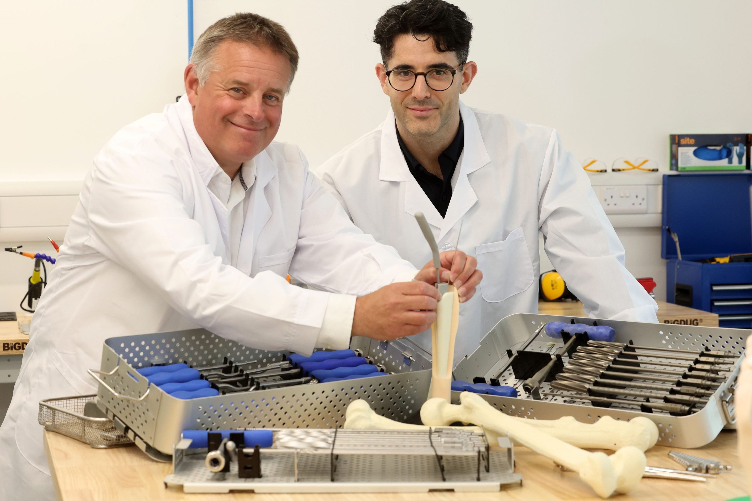 Amotio secures £810k to advance orthopaedic revision surgery - Medical ...