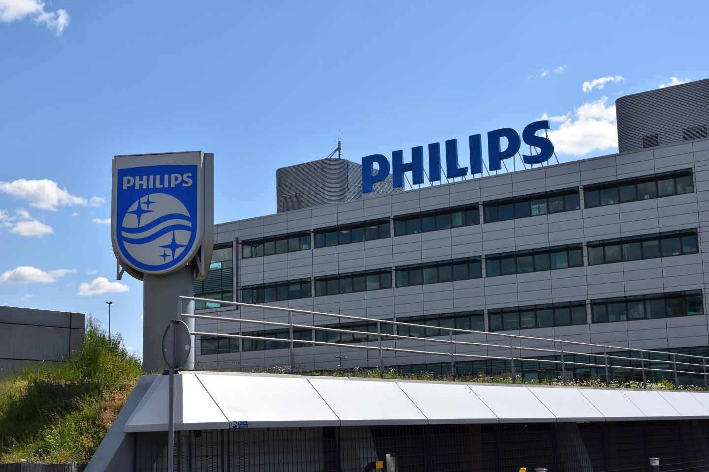 Philips and Masimo extend strategic partnership with sensor tech focus - Medical Device Network